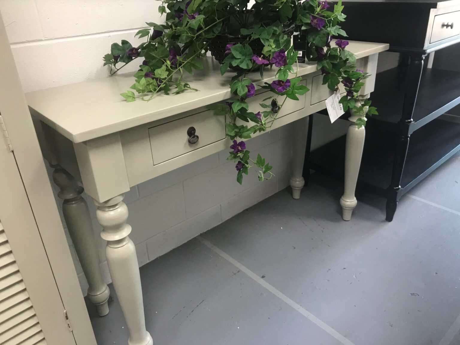 Consoles & Hall Tables – Nirvana Interiors